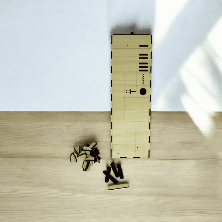 Senet – The Oldest Strategy & Luck Board Game in History | Egyptat